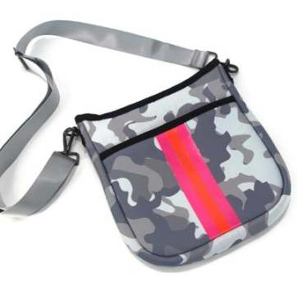 Boutique | Bags | Shoulder Messenger Waterproof Bag Neoprene Sling ...